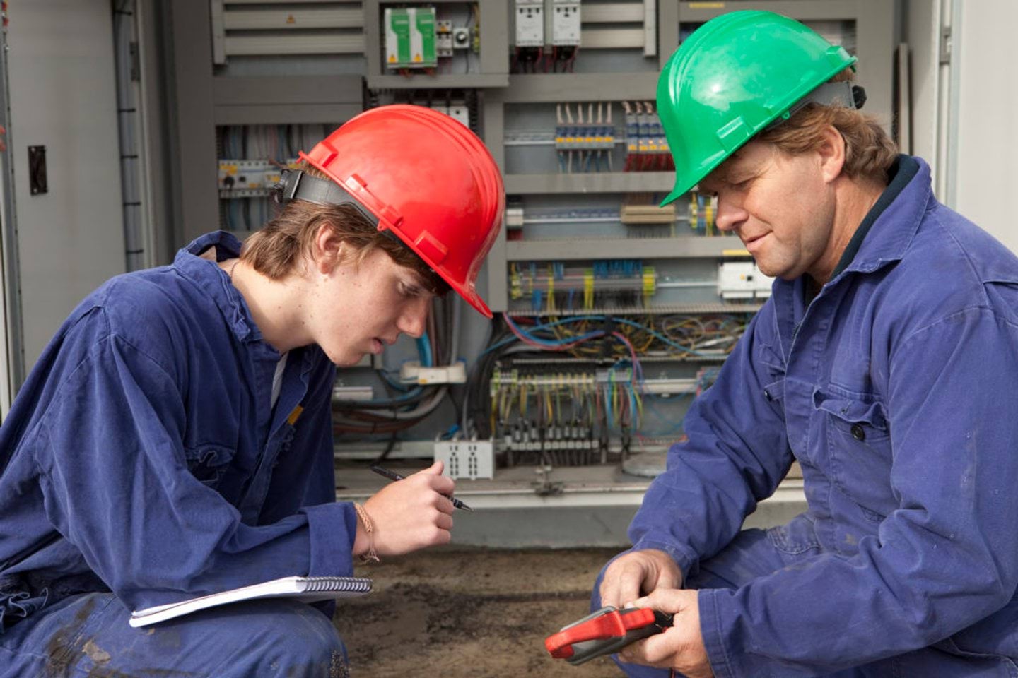 School-based apprenticeships and traineeships | apprenticeships.vic.gov.au